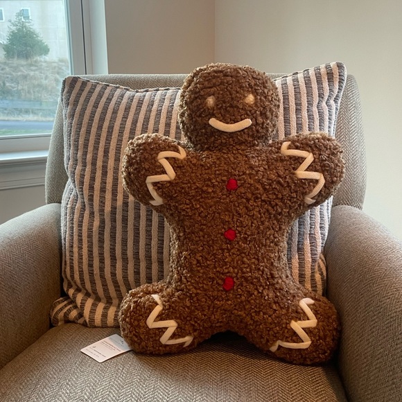 Pottery Barn | Holiday | Pottery Barn Gingerbread Man Pillow | Poshmark